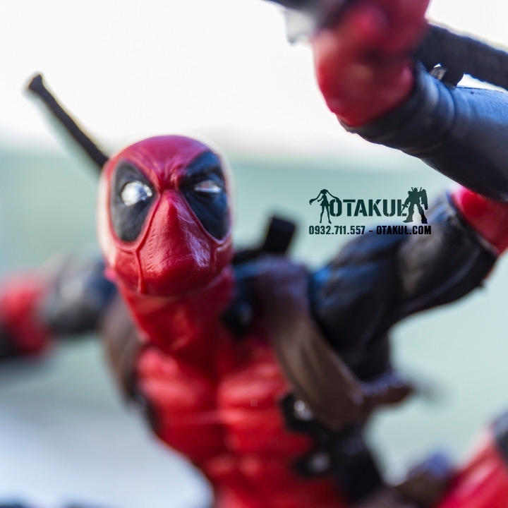 Mô Hình Figure Deadpool - Creator x Creator tại HCM